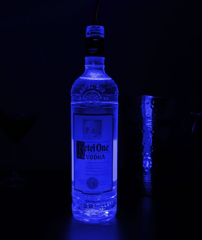 18 inch Plastic Bottle Service Tray - Holds 2 Bottles — Bar Products